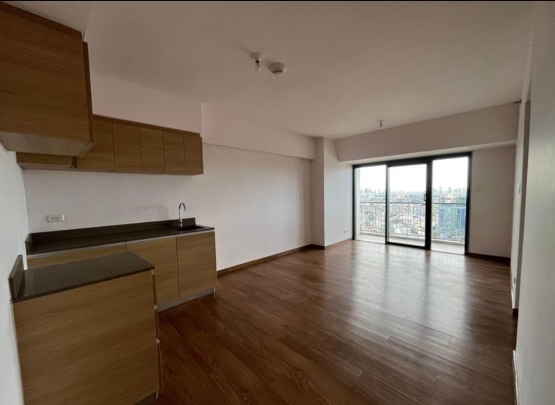 FOR SALE (Shangri-La The Rise Makati Condo Unit - 73.89sqm), Property ...