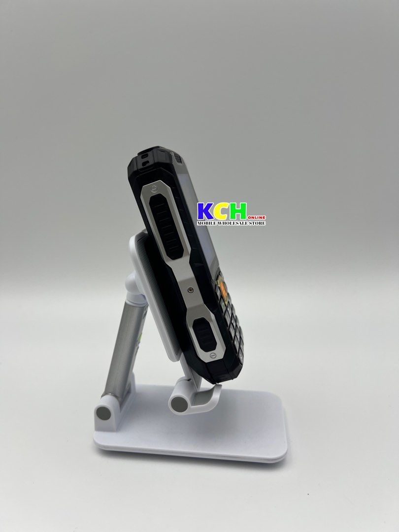 Land Rover W2019 Black, Mobile Phones & Gadgets, Mobile Phones, Early ...