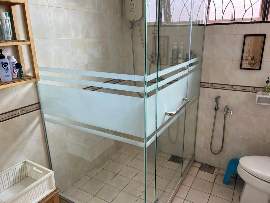 PASANG FROSTED STICKER PELEKAT KABUR l window tint frosted install ...