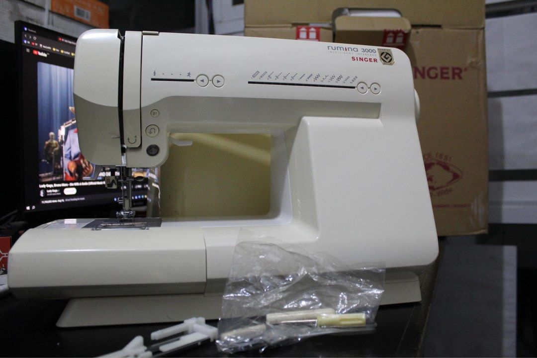 SINGER Rumina 3000 Sewing Machine Heavy-duty 🇯🇵, Women's Fashion ...