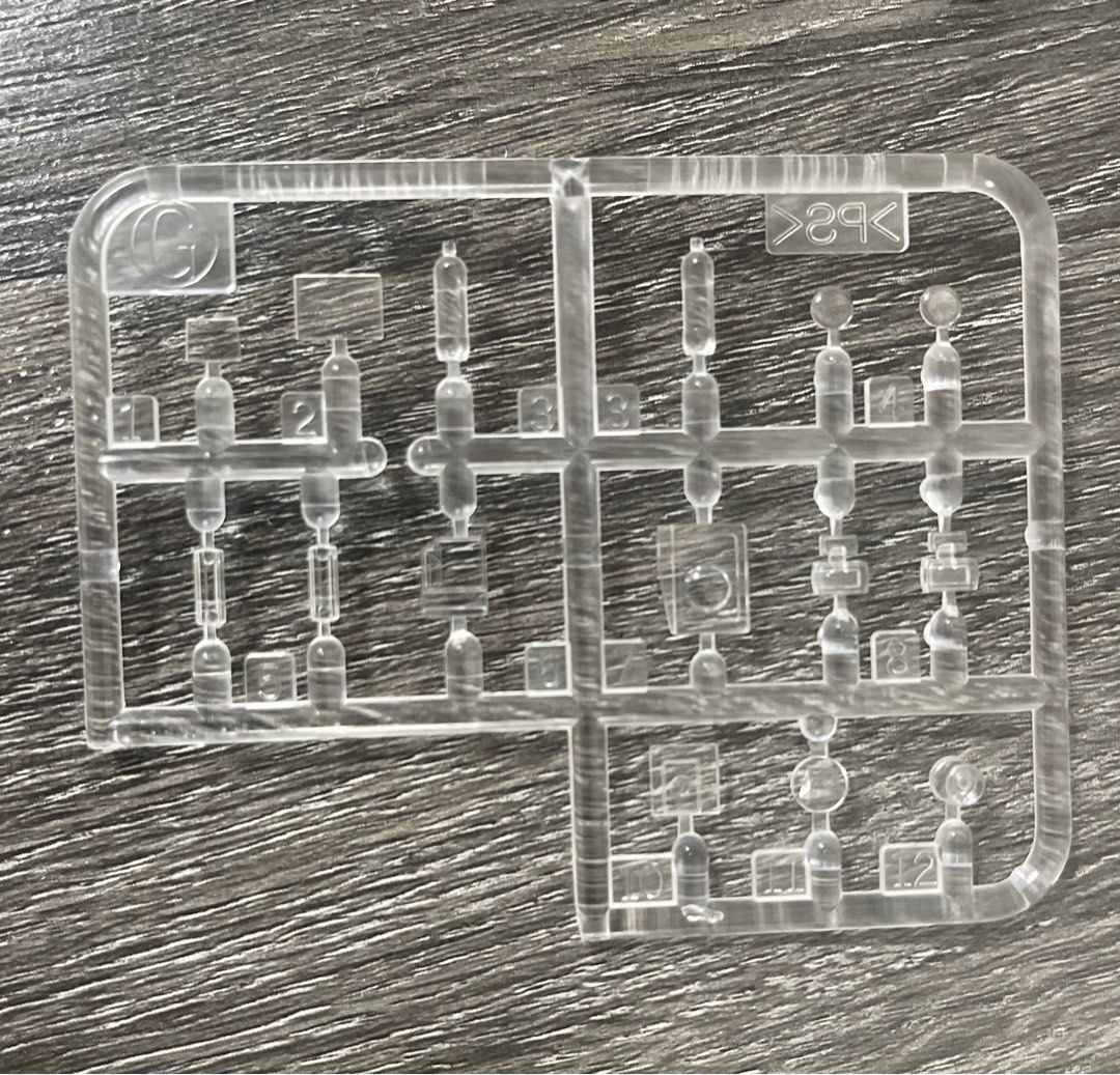 TAMIYA BRITISH CHALLENGER 2 TANK KIT, Hobbies & Toys, Toys & Games on ...