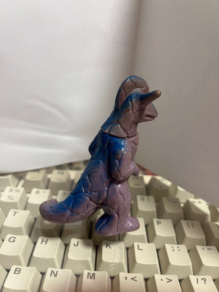 超人 怪獸 Ultraman kaiju Sofubi 搪膠, 興趣及遊戲, 玩具 & 遊戲類 - Carousell