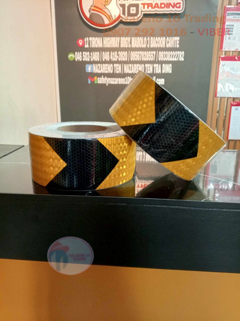 Arrow type Reflectorized sticker 83, Commercial & Industrial ...