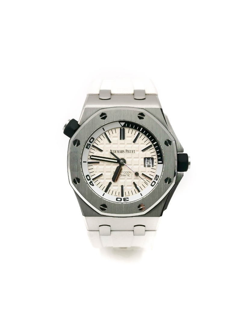 Audemars Piguet ROO Diver White 15710ST.OO.A002CA.02, Luxury, Watches ...