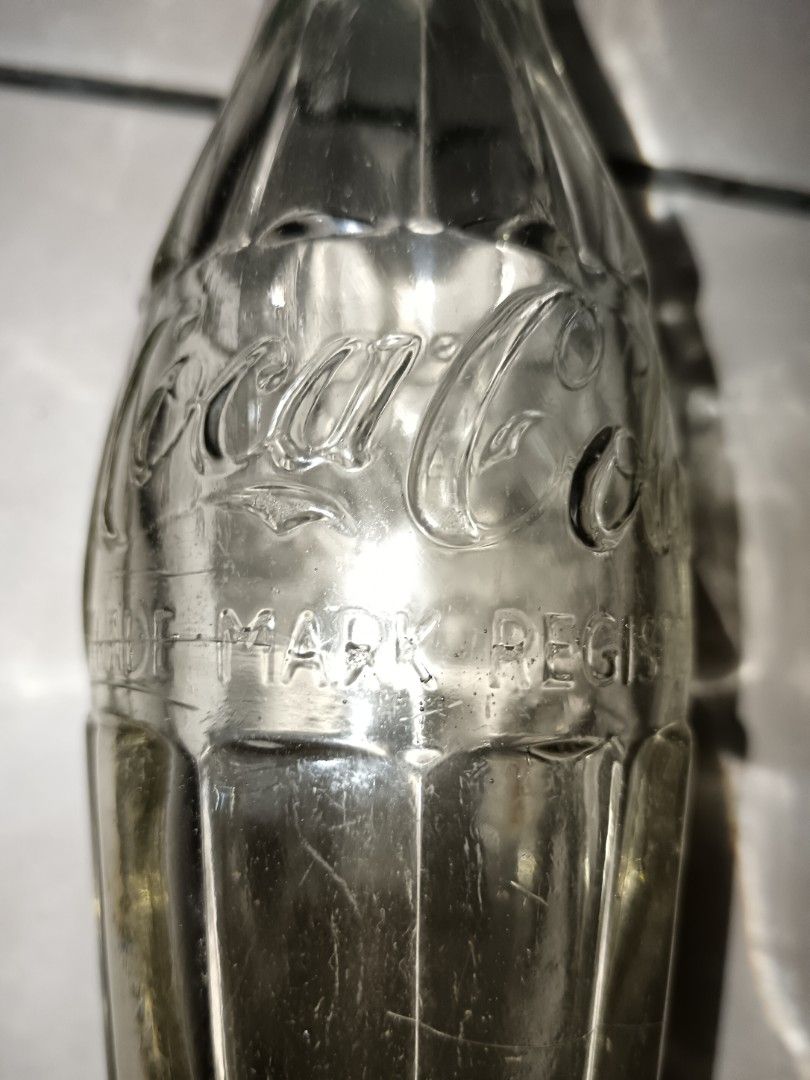 Botol coca cola coke embossed malaya 1950an putih, Hobbies & Toys ...