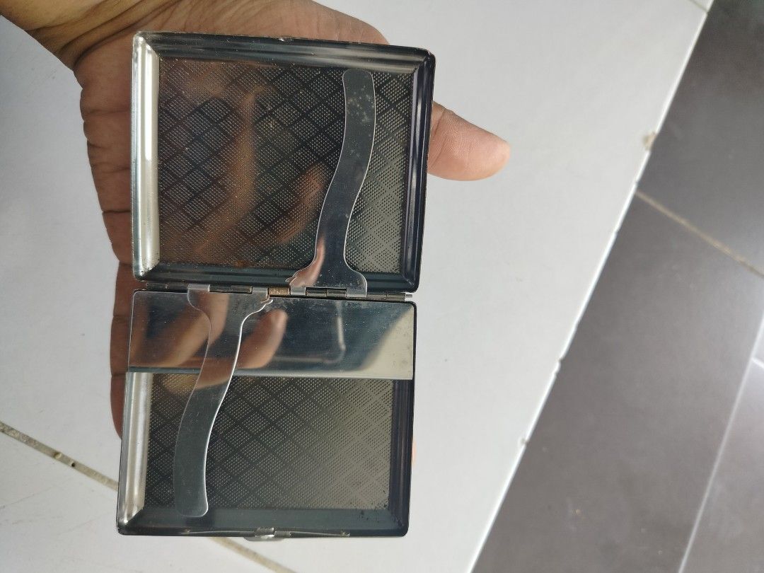Cigarette box / Kotak Besi Rokok, Men's Fashion, Watches & Accessories ...