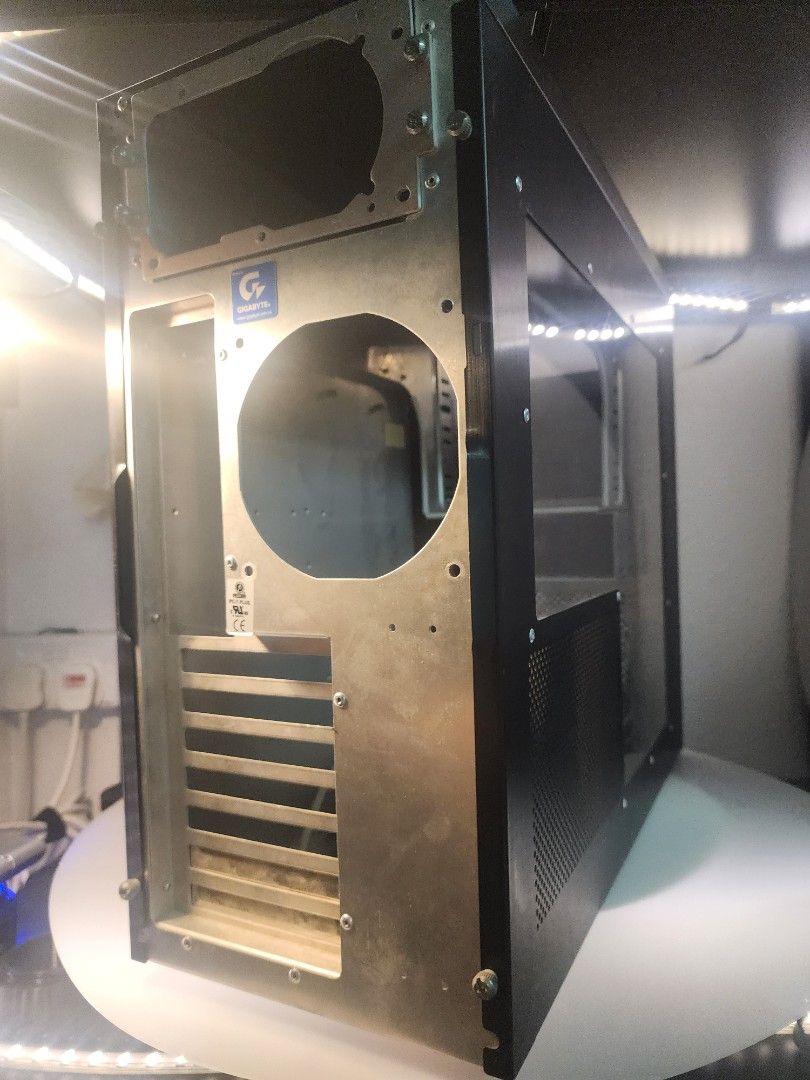 Classic Legend | Lian Li Full Aluminum PC-7 PlUS ATX Case, Computers ...