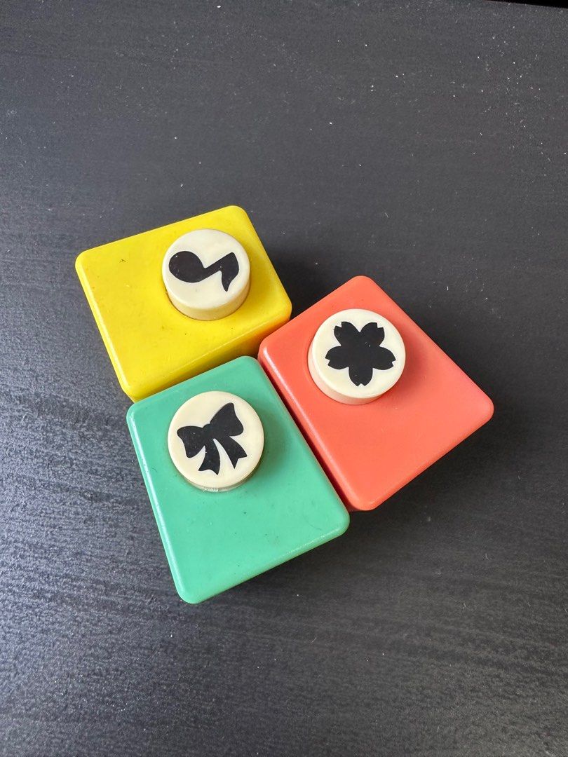 Daiso shape hole puncture, Hobbies & Toys, Stationery & Craft, Other ...