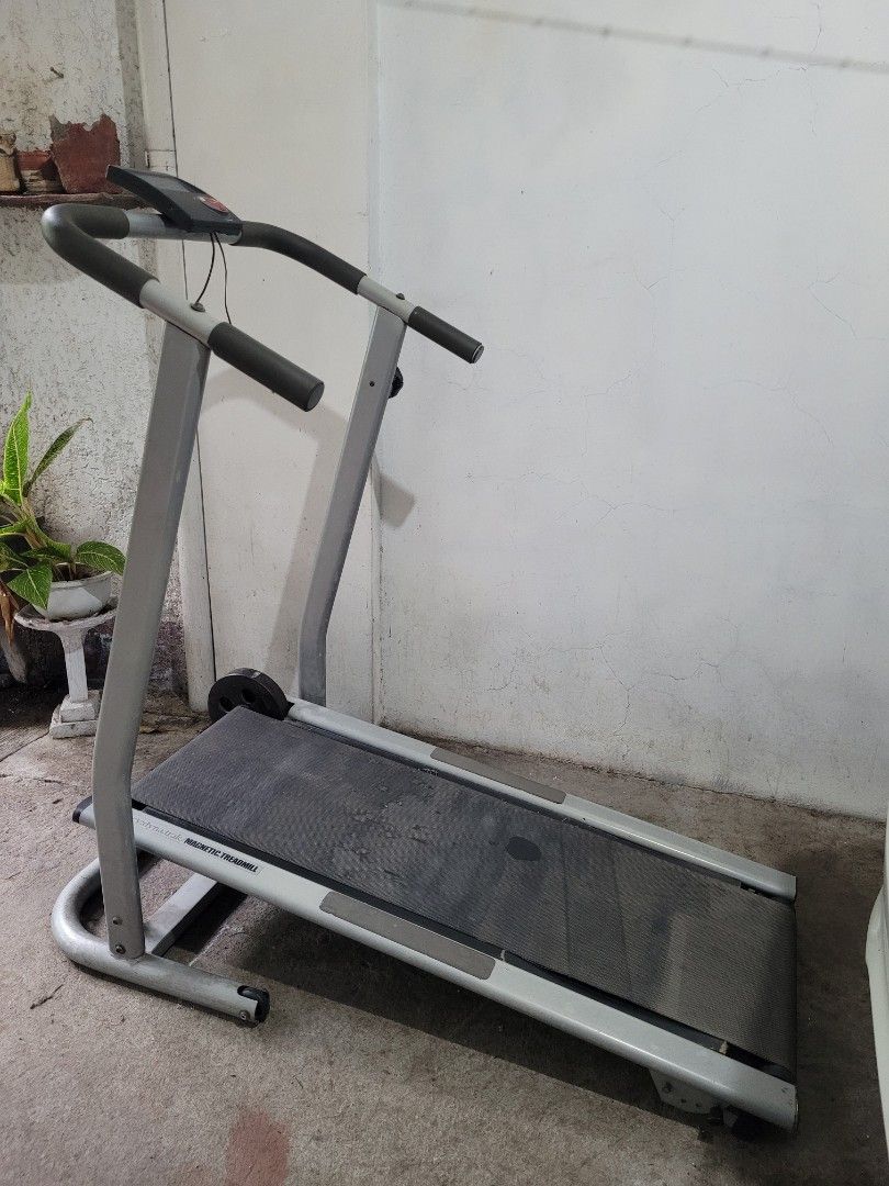 Magnetic treadmill, Sports Equipment, Exercise & Fitness, Cardio ...