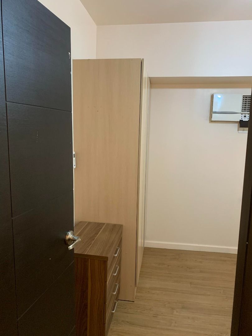 MERANTI TOWER BGC CONDOMINIUM FOR SALE 1 BEDROOM TAGUIG METRO MANILA ...