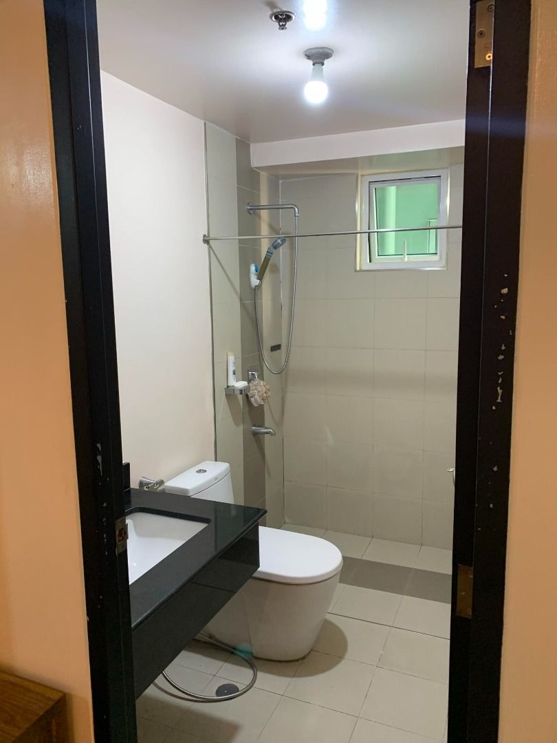 MERANTI TOWER BGC CONDOMINIUM FOR SALE 1 BEDROOM TAGUIG METRO MANILA ...