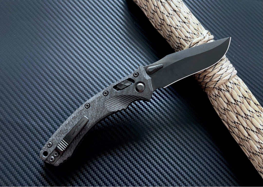 Microtech Signature Series DLC Carbon Fiber Amphibian RAM-LOK Manual ...