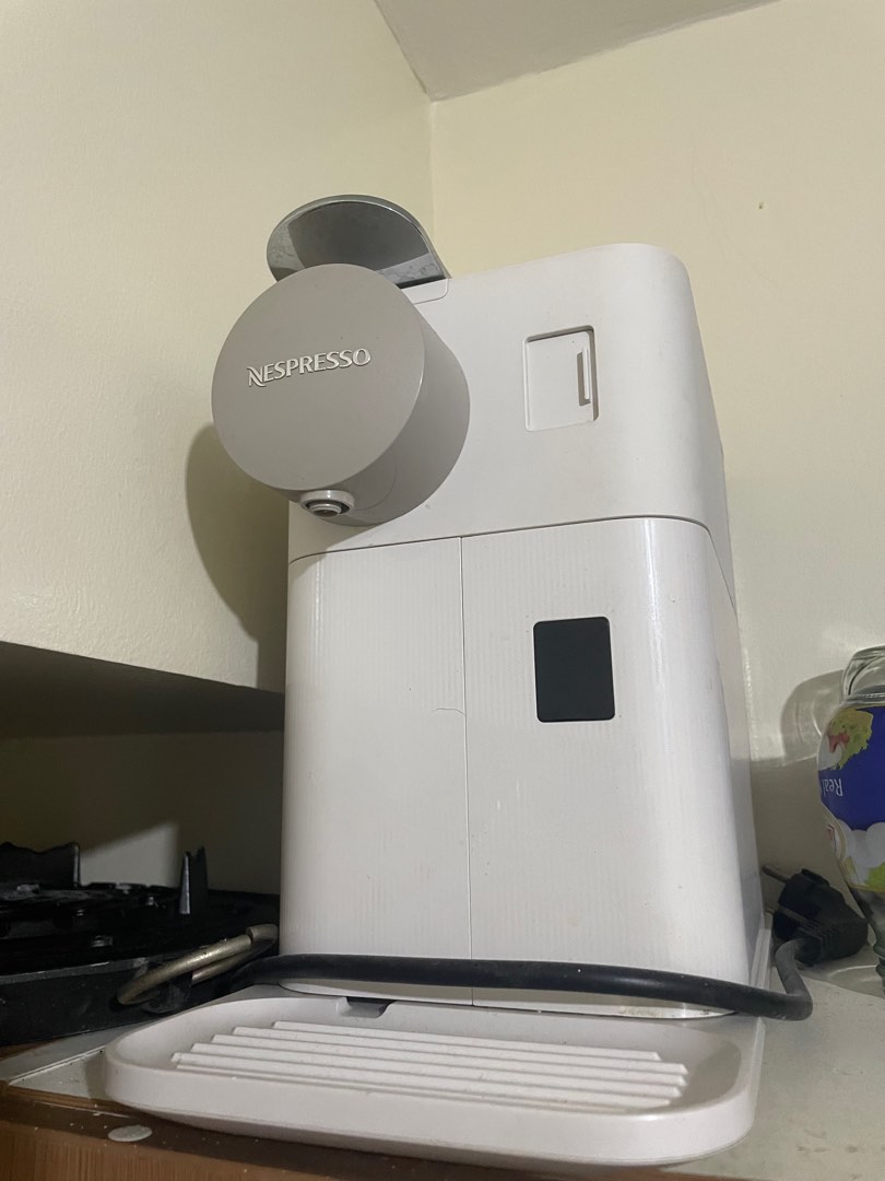 NESPRESSO LATTISSIMA One Touch COFFEE MACHINE, TV & Home Appliances ...