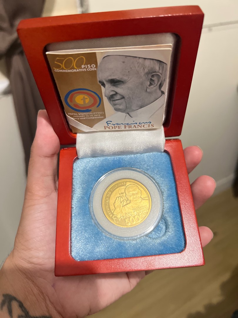 Pope Francis - Commemorative 500 Coin, Hobbies & Toys, Memorabilia ...