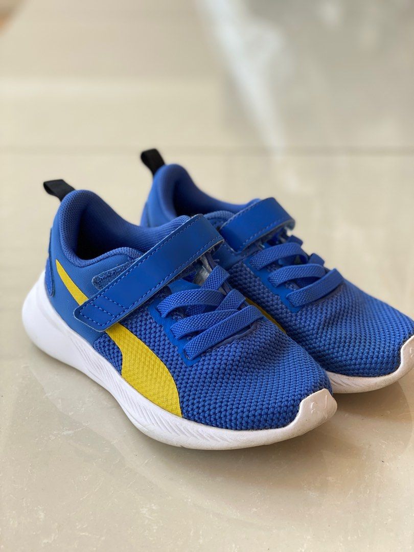 PUMA Flyer Runner V Kids Shoes, Babies & Kids, Babies & Kids Fashion on ...