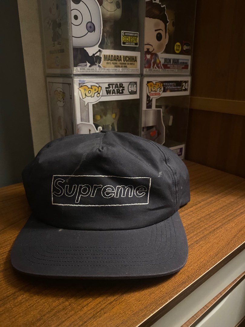 Supreme x KAWS Chalk Box Logo Hat, Men's Fashion, Watches & Accessories ...