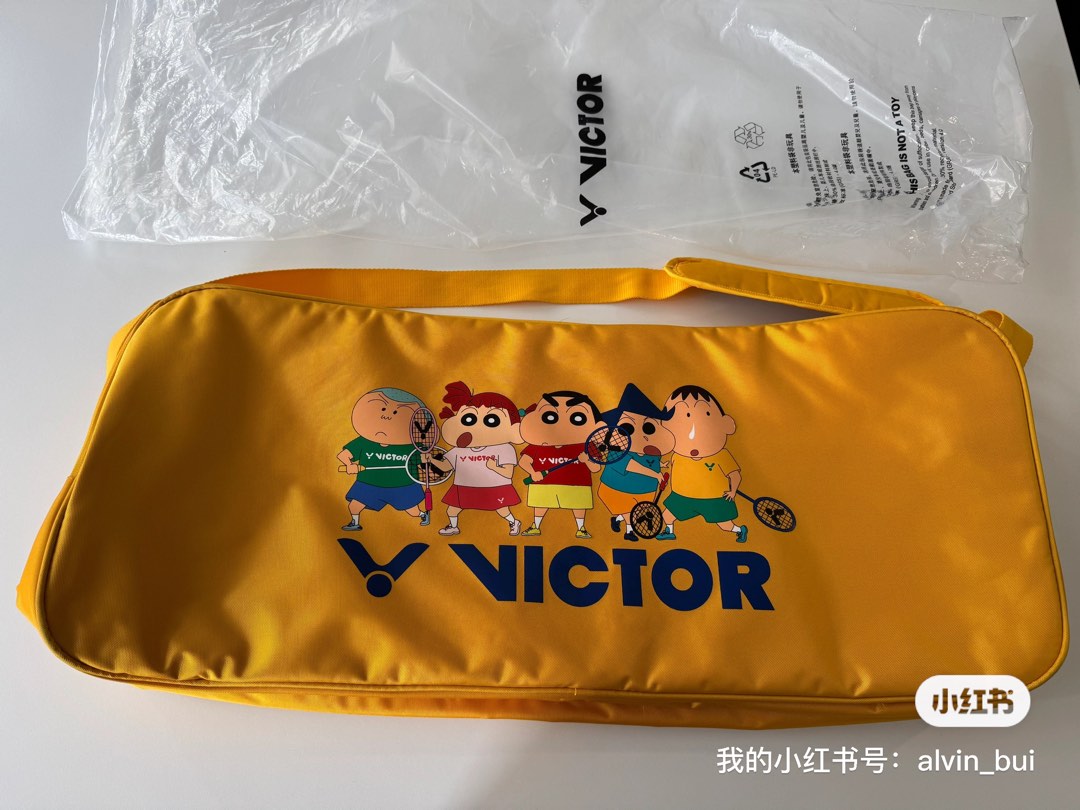 WTS Victor Crossover Shin Chan Badminton Bag 勝利 蠟筆小新 聯名球包, Sports ...