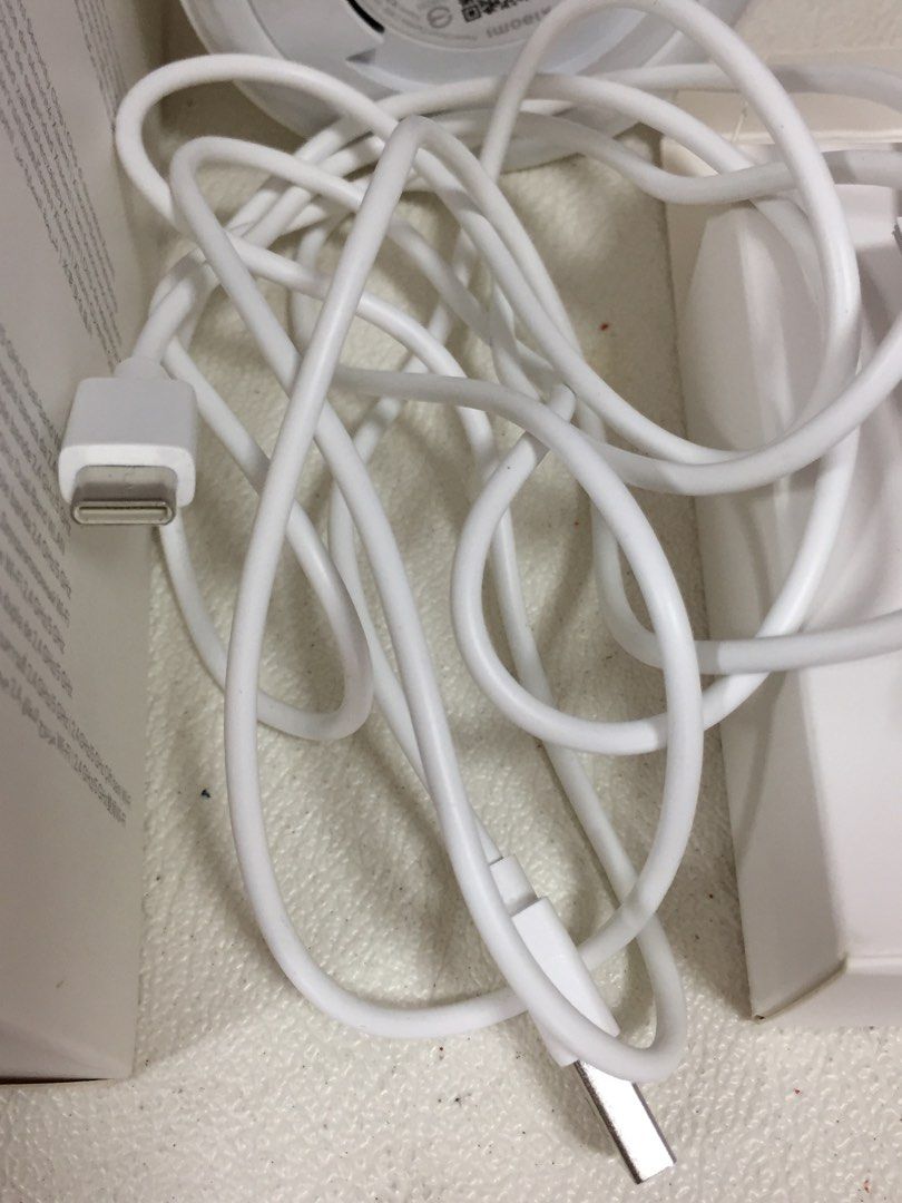 Xiaomi C400 camera with box and original usb c cable and bracket. No ...