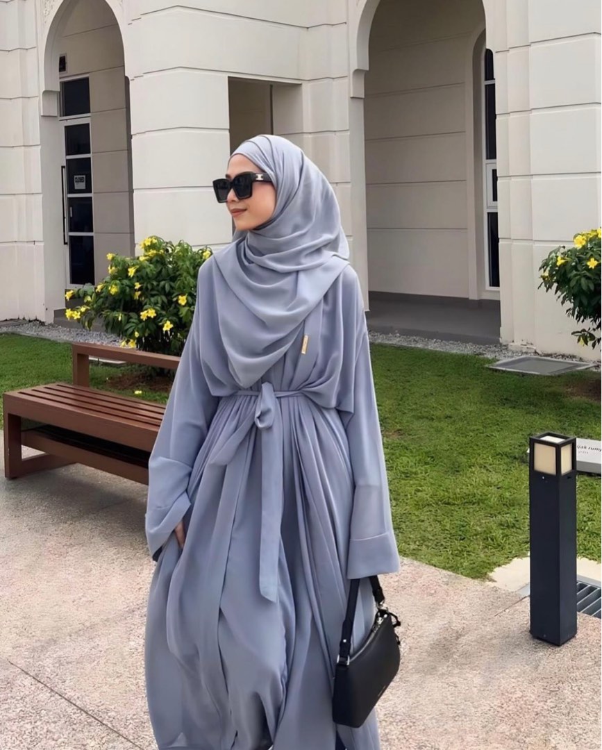 Zehra Abaya in Ash Blue, Women's Fashion, Muslimah Fashion, Kaftans & Jubahs on Carousell