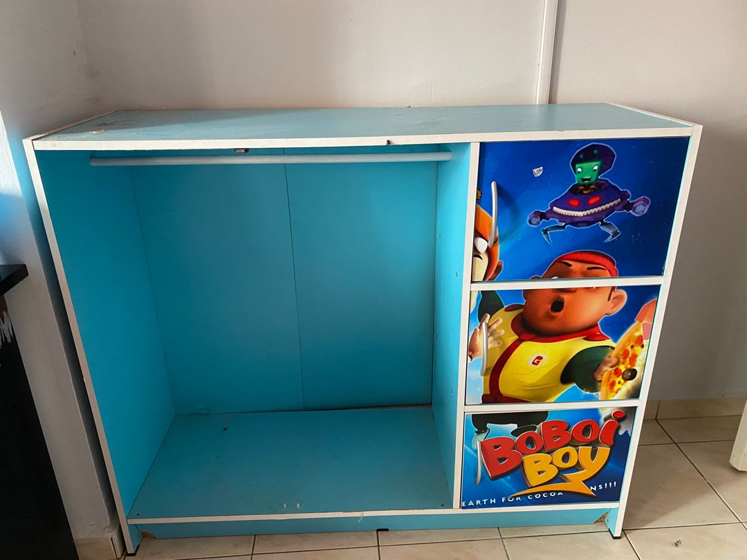 Almari Baju Kanak-Kanak, Furniture & Home Living, Furniture, Shelves ...