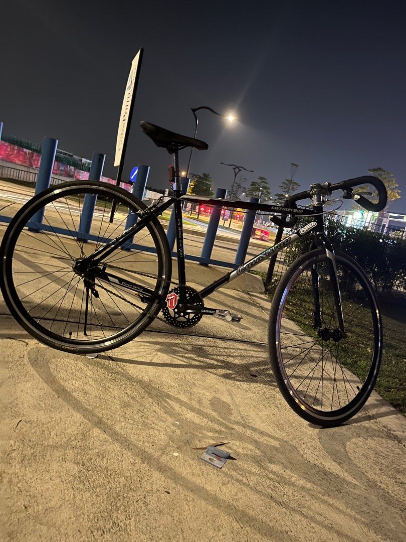 basikal fixie, Sports Equipment, Bicycles & Parts, Bicycles on Carousell