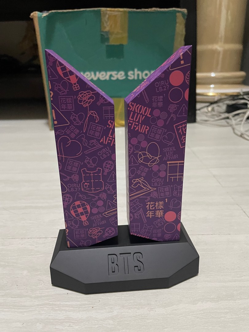 BTS Sideshow Logo Collectible “7 with You”, Hobbies & Toys, Memorabilia ...