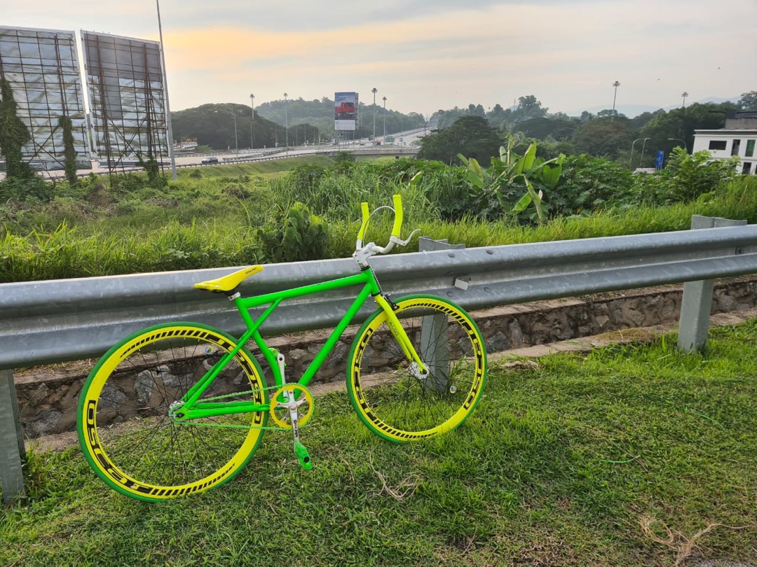 Fixie 700c OSCAR, Sports Equipment, Bicycles & Parts, Bicycles on Carousell