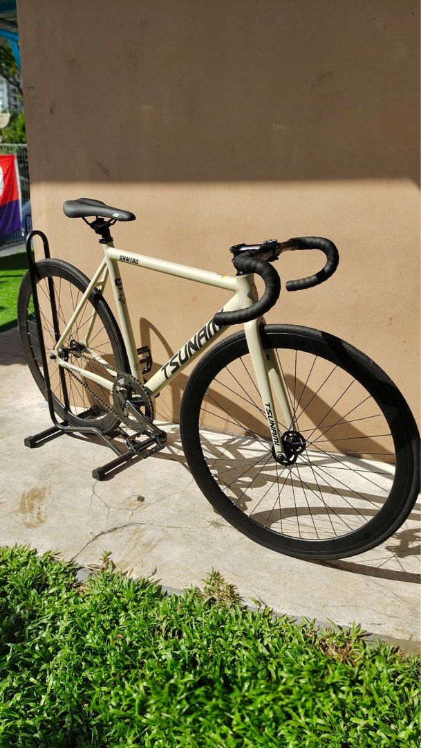 FIXIE TSUNAMI SNM100, Sports Equipment, Bicycles & Parts, Bicycles on ...