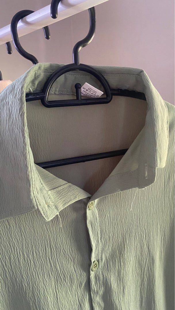 Green textured blouse, Women's Fashion, Tops, Blouses on Carousell