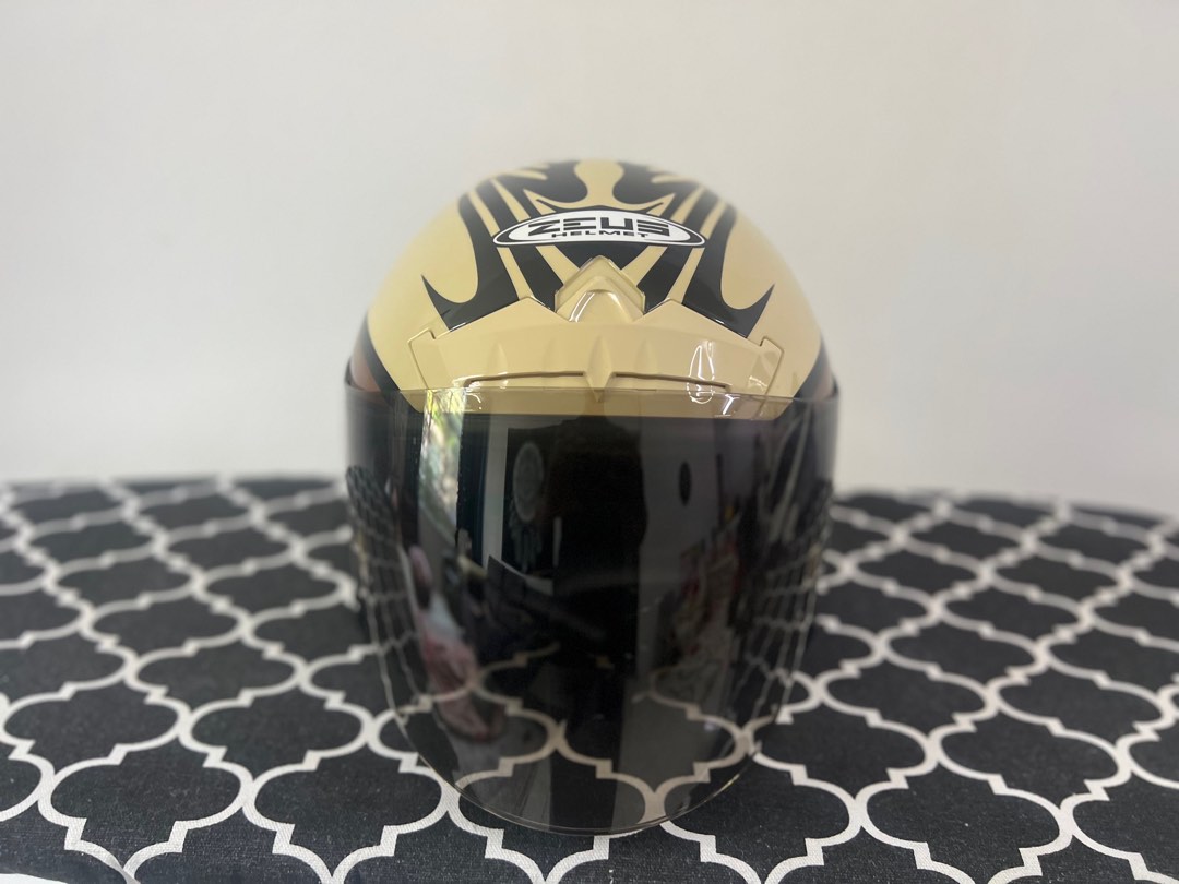 Helmet Zeus, Auto Accessories on Carousell