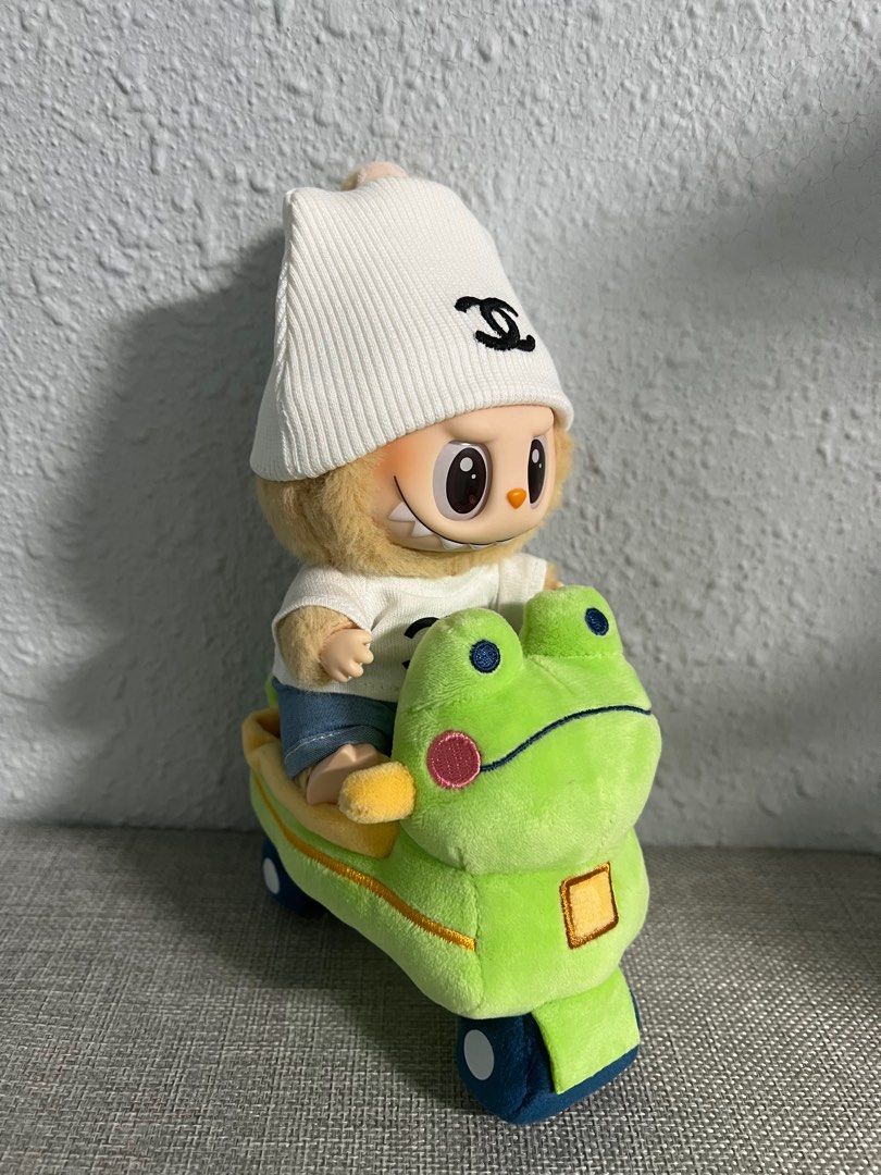 Labubu have a seat & gong roaming car set (refer to details), Hobbies ...