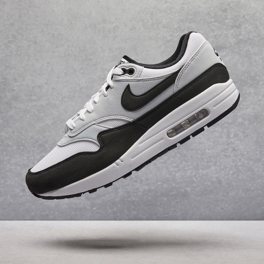 Nike Air Max 1 Black & White, Men's Fashion, Footwear, Sneakers on ...