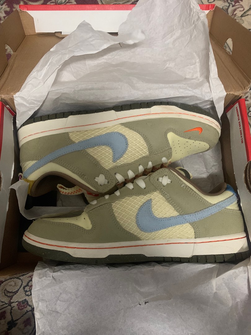 Nike dunk low cartoon, Men's Fashion, Footwear, Sneakers on Carousell