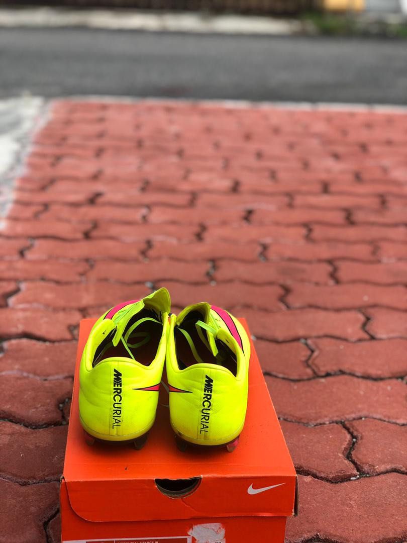 Nike Mecurial Vapor 10, Sports Equipment, Sports & Games, Racket & Ball ...