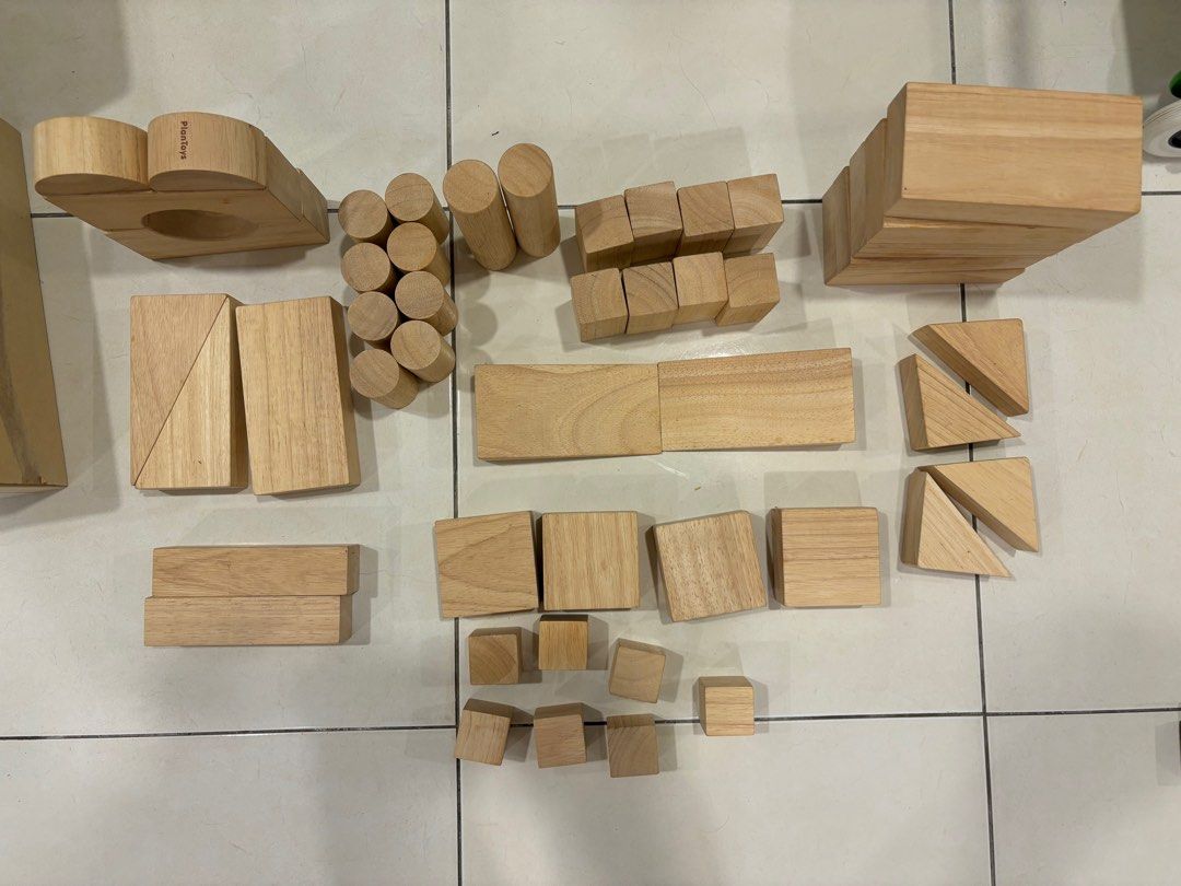 Plantoys 50 Unit Blocks, Hobbies & Toys, Toys & Games on Carousell