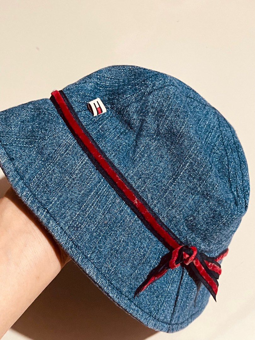 Tommy Hilfiger bucket hat, Babies & Kids, Babies & Kids Fashion on ...