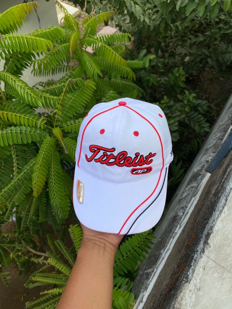 Topi titleist AP 2, Fesyen Pria, Aksesoris, Topi di Carousell