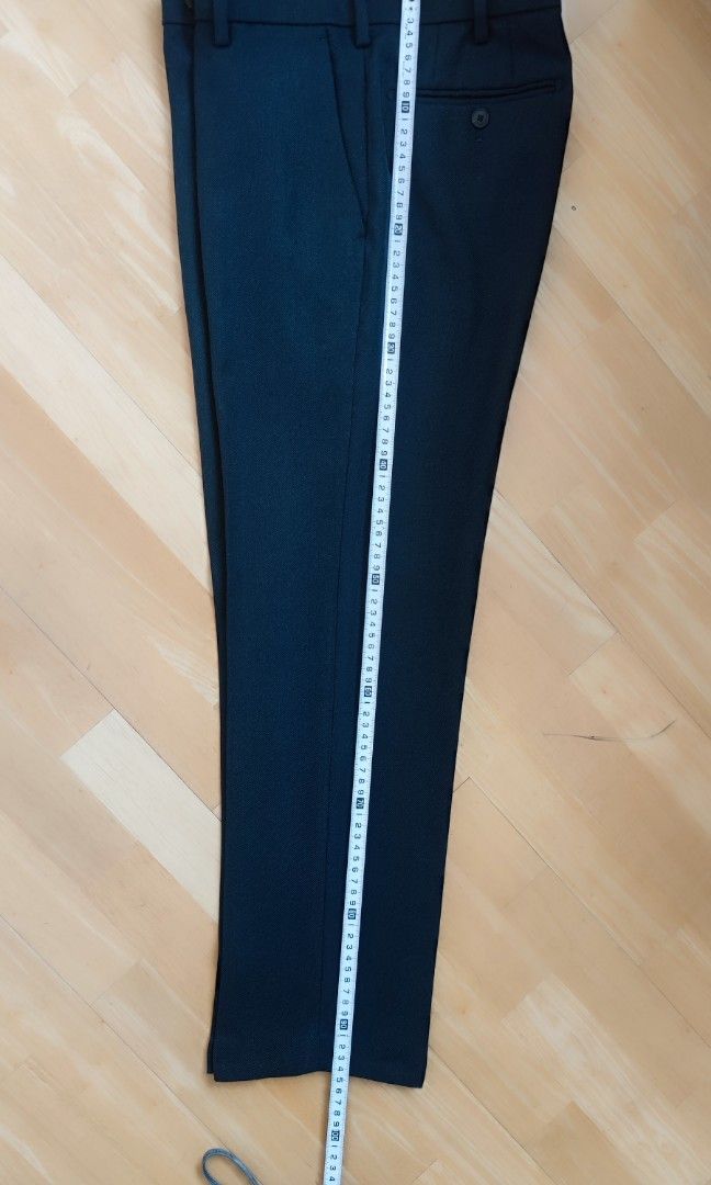 UNIQLO AIR-Dry Formal Trousers Size 79cm (Navy Blue), Men's Fashion, Bottoms, Trousers on Carousell