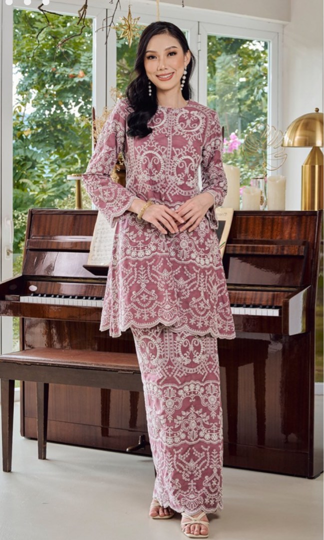 Ashikin Ahmad Lace Kebaya, Women's Fashion, Muslimah Fashion, Baju ... Ashikin Ahmad Lace Kebaya, Women's Fashion, Muslimah Fashion, Baju ...