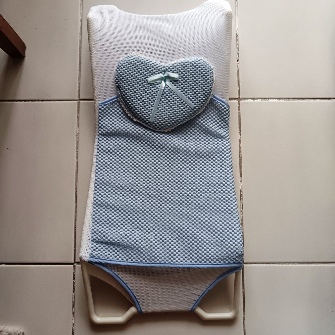 BABYLOVE Baby Bath Support, Babies & Kids, Bathing & Changing, Bathtub ...
