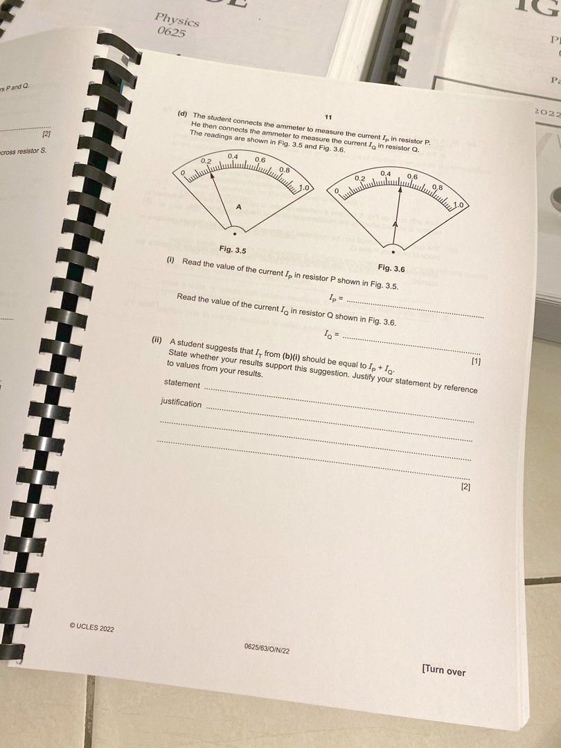 IGCSE Past Years Paper Physics 0625, Hobbies & Toys, Books & Magazines ...