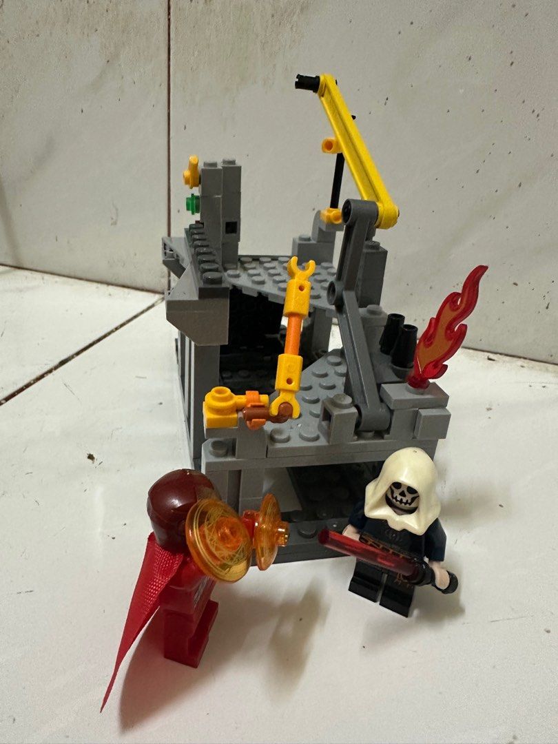 Iron man vs Mr Death, Hobbies & Toys, Toys & Games on Carousell