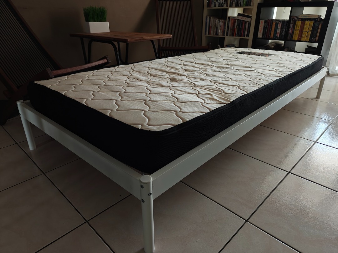 Lightly used Single mattress, foam (not spring), Furniture & Home ...