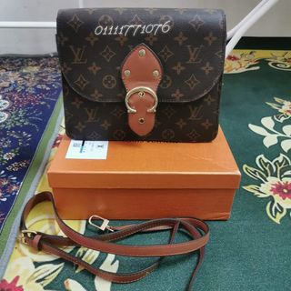 vintage beg, Women's Fashion, Bags & Wallets, Shoulder Bags on Carousell