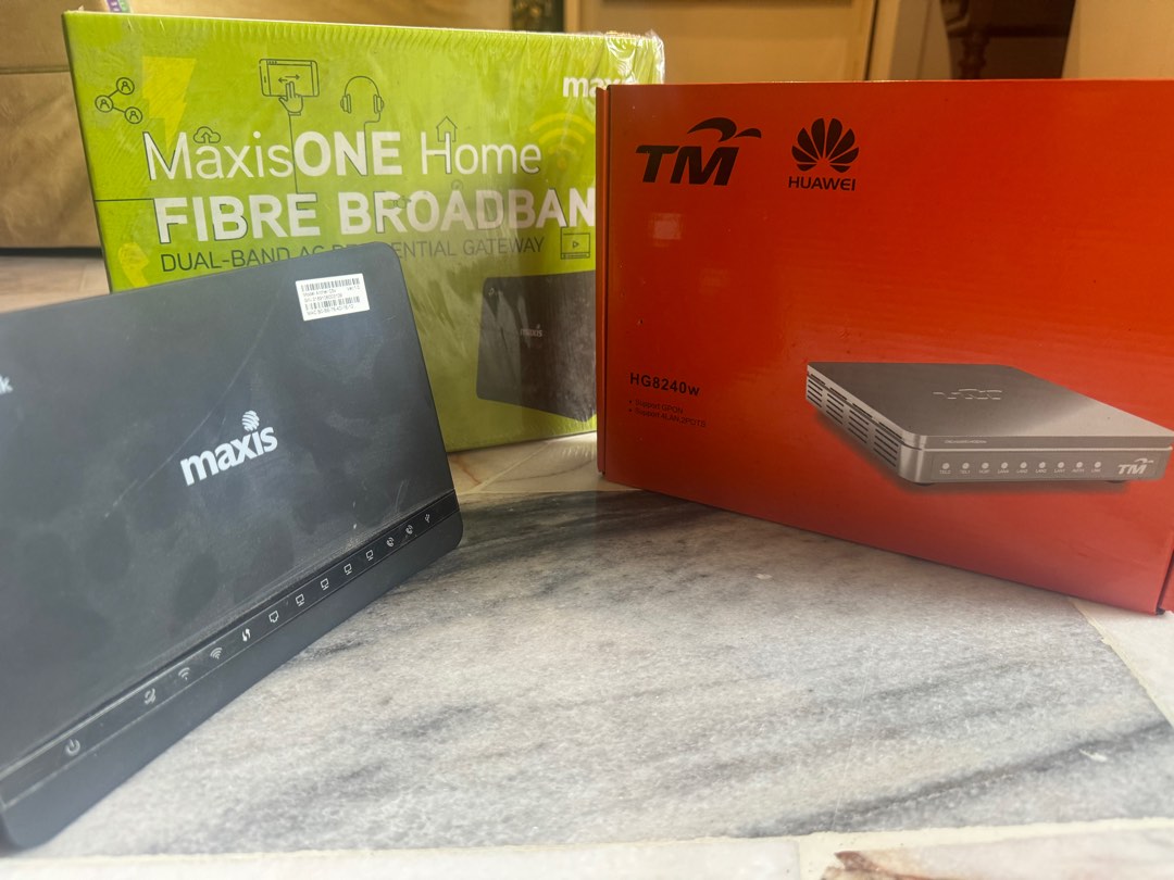 MAXIS ROUTER + TM MODEM, Computers & Tech, Parts & Accessories ...
