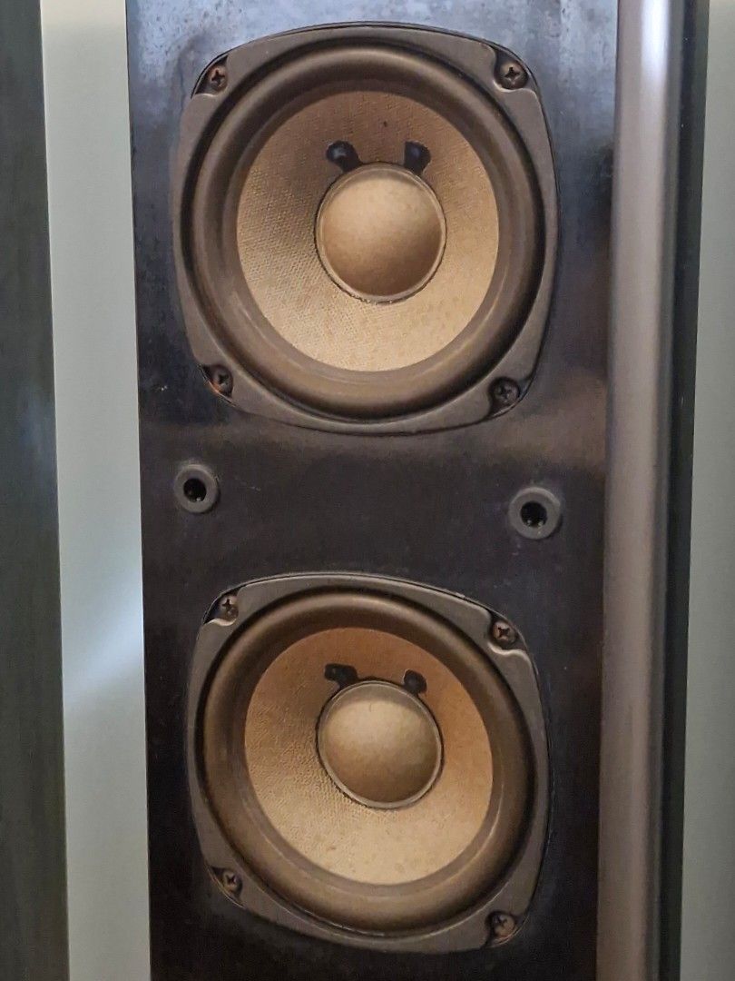 NHT VT-1A Floor Standing Tower HiFi Speakers Now Hear This (Piano Black ...