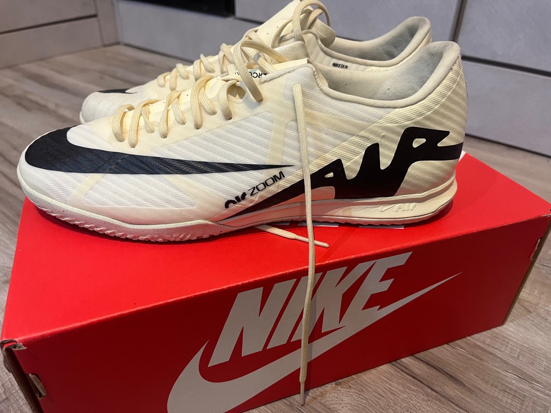 Nike Futsal In Door Mercurial, Men's Fashion, Footwear, Sneakers on ...
