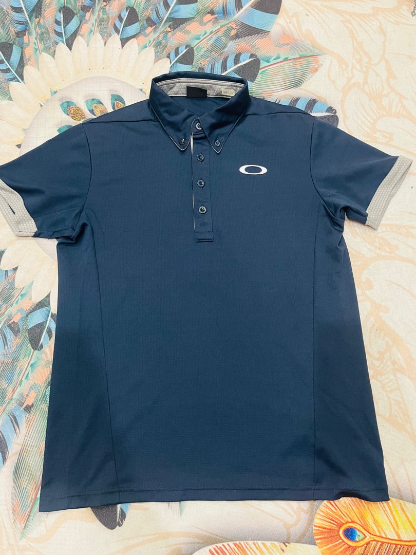Oakley polo " small to semi medium ", Men's Fashion, Tops & Sets ...