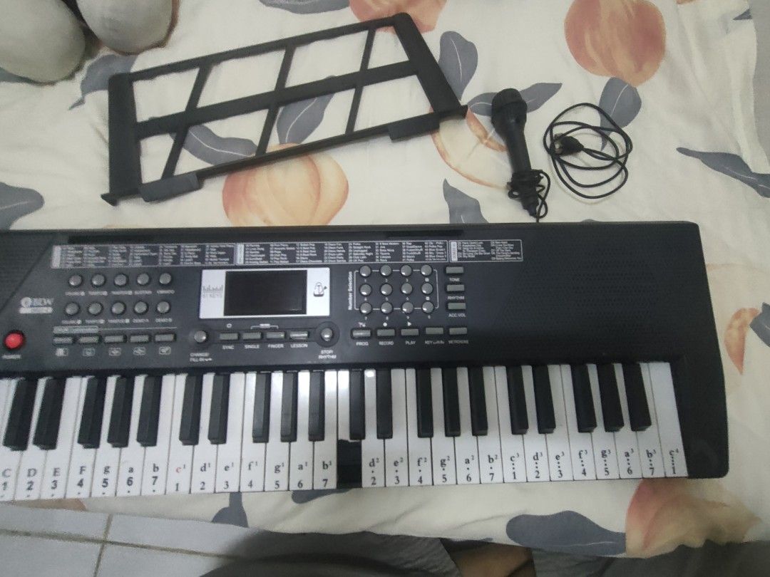 Piano rosak, tak boleh start, Hobbies & Toys, Music & Media, Music ...