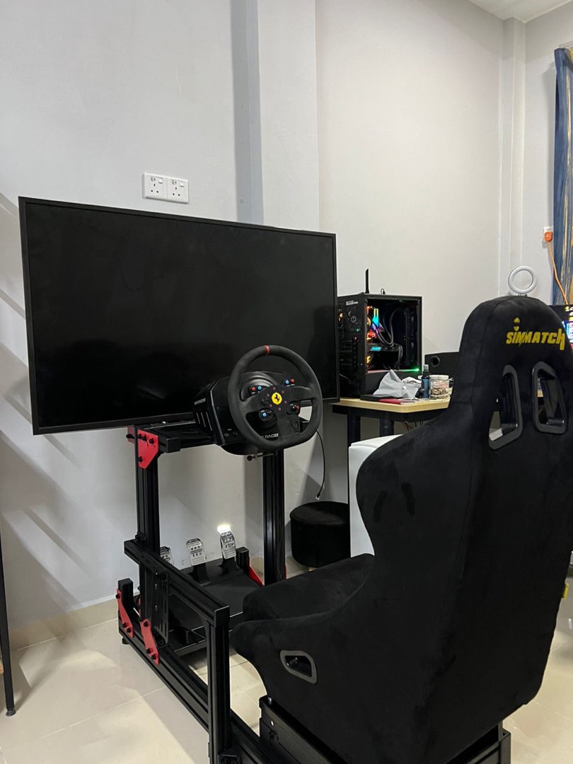 Racing Simulator Thrustmaster TS-PC Racer Ferari Edition & Gt1 Sim Rig ...